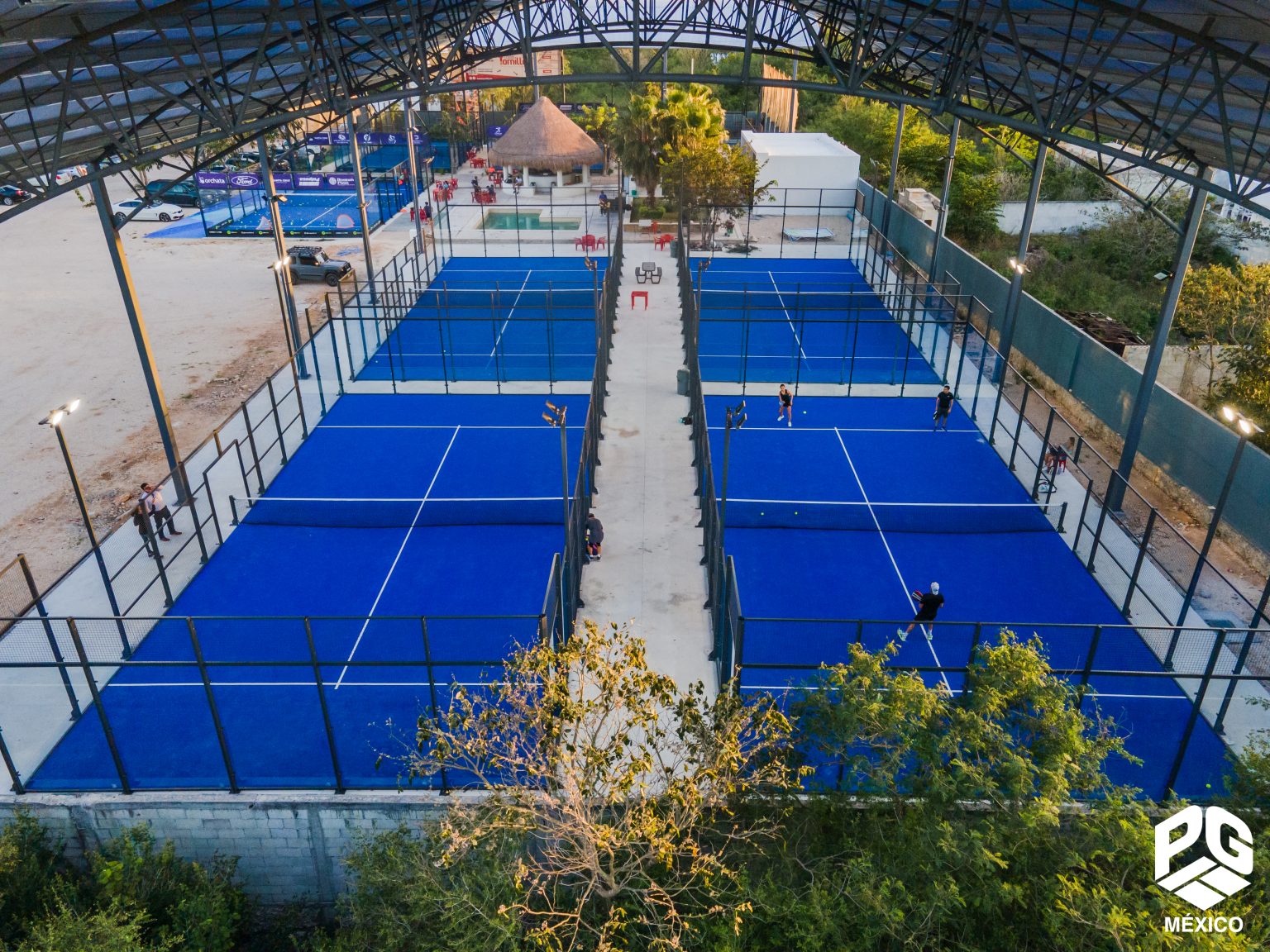Empresa líder en construcción de pistas de pádel.